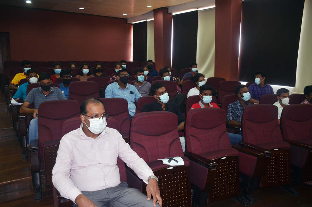 Programmable Logic Controllers (Siemens S7-200 & S7-1200) – A C C I M T